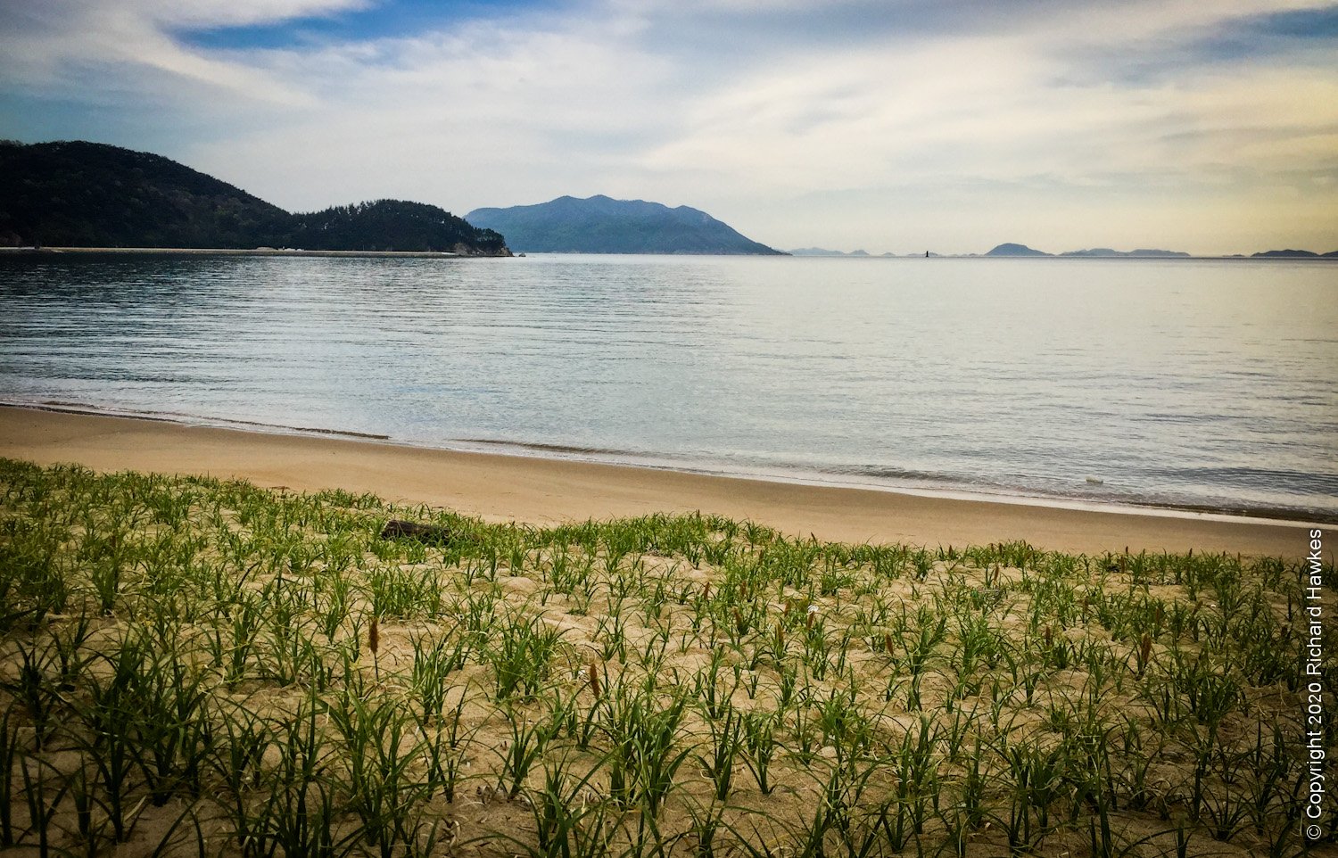 Beautiful peaceful beach for camping on Deokjeokdo Island - Roamad